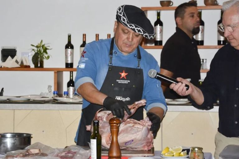 Chivito todo el año: identidad, sabor y valor agregado en las hosterías ...